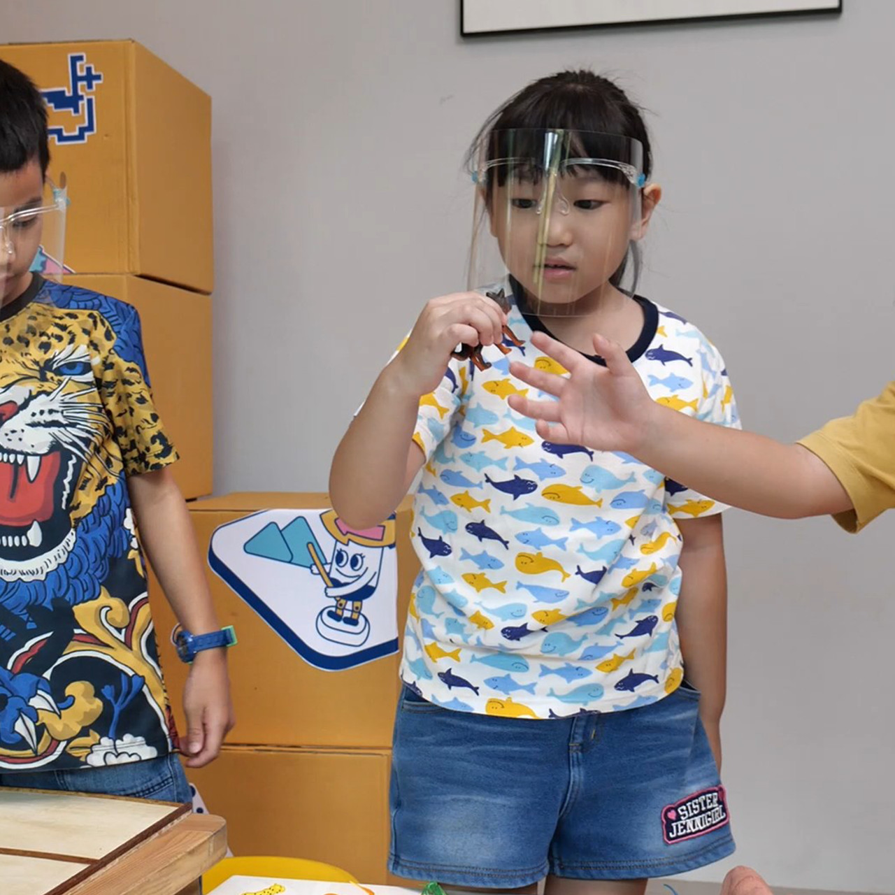 ALTV ช่อง 4 - เลือกที่ชอบ รู้ที่ใช้